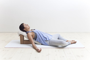 Restorative Yoga - Studio Plasia